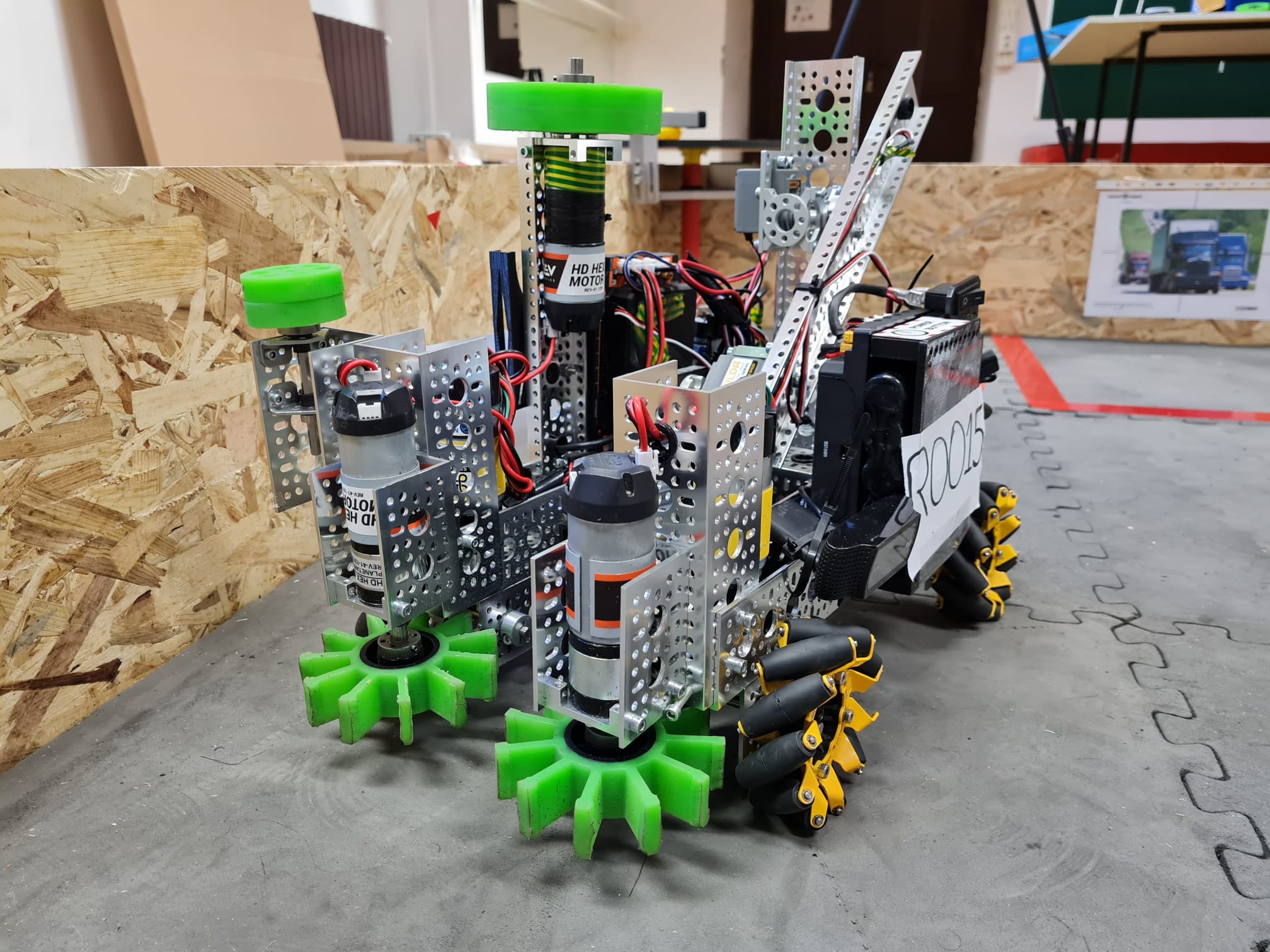 Îi susținem pe tinerii inventatori din România - CGS Romania